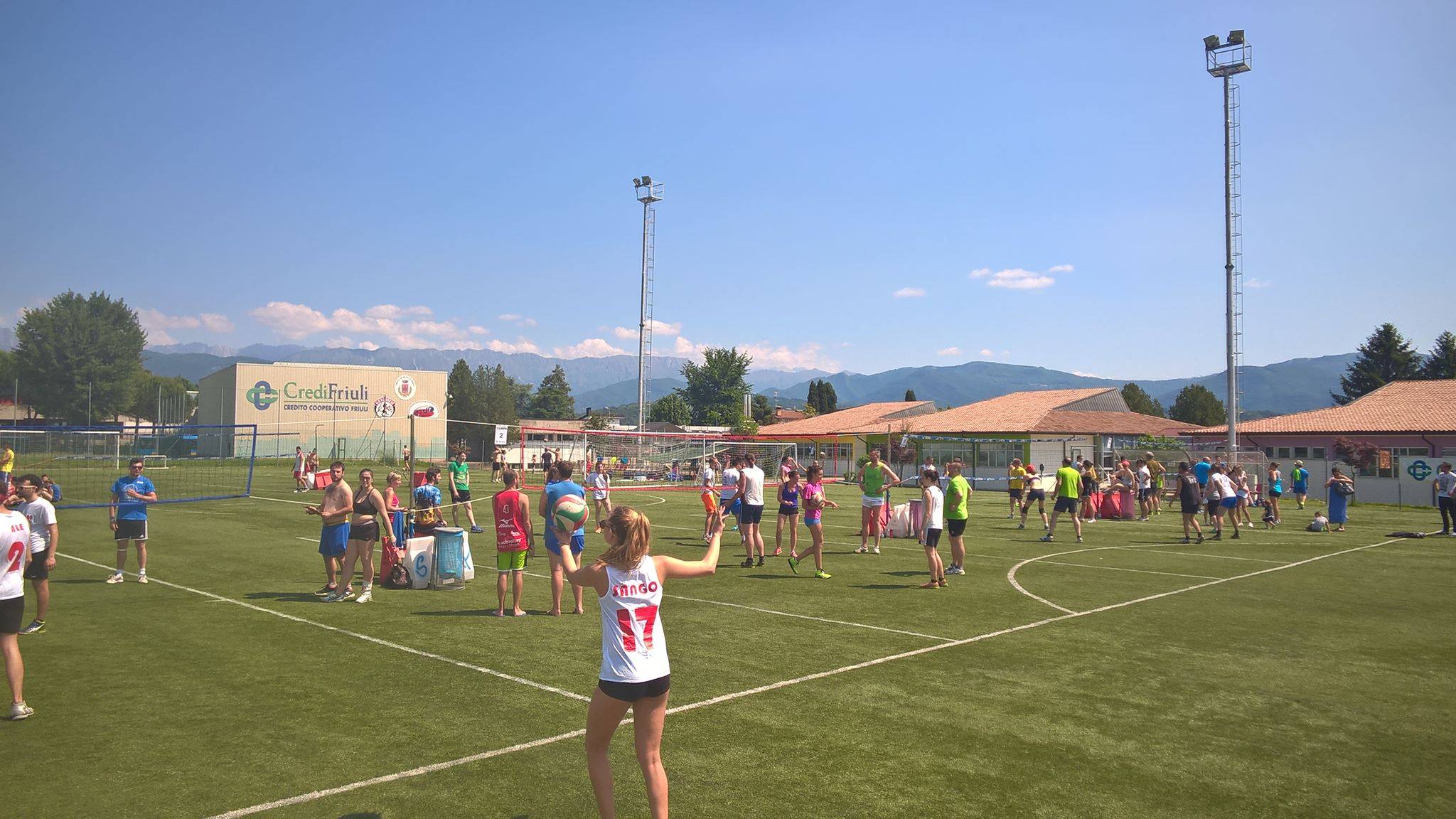 Arrivano i nuovi fari per il campo sportivo di Reana - Friuli Oggi - Il ...