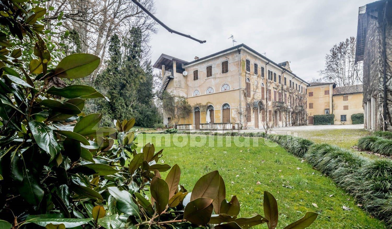 Ronchis, in vendita la storica villa de Kecher de Asarta a Fraforeano