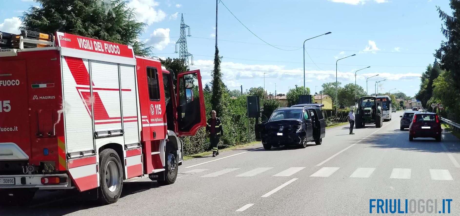 Incidente a Gemona del Friuli, scontro sulla Statale 13
