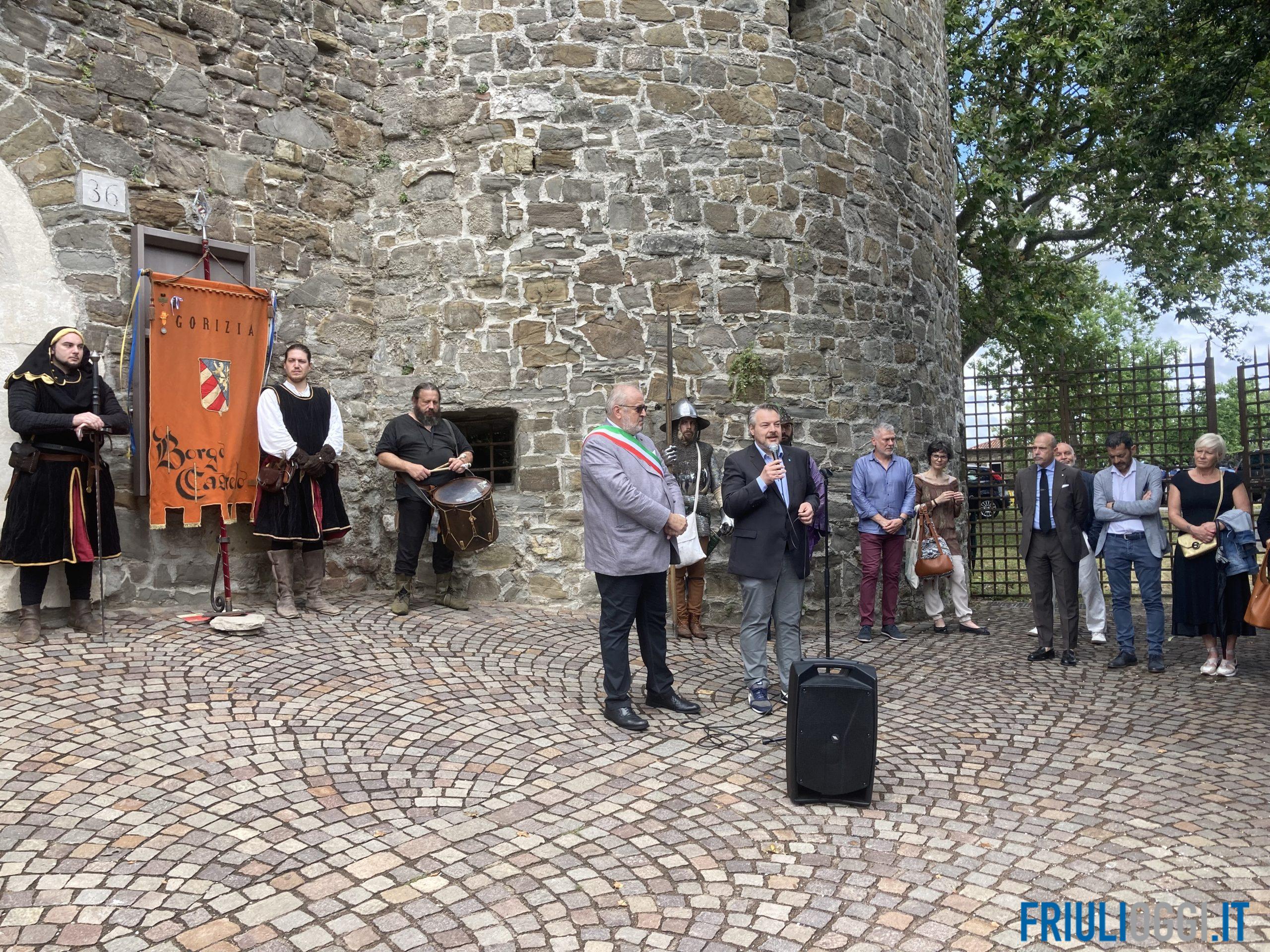 Il castello di Gorizia riapre tra dame, tamburi ed effetti speciali Il castello di Gorizia riapre tra dame, tamburi ed effetti speciali