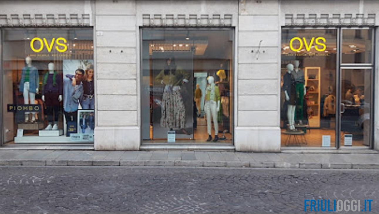 Furto all'Oviesse a Tolmezzo, ladri sfondano vetrina con l'autocarro