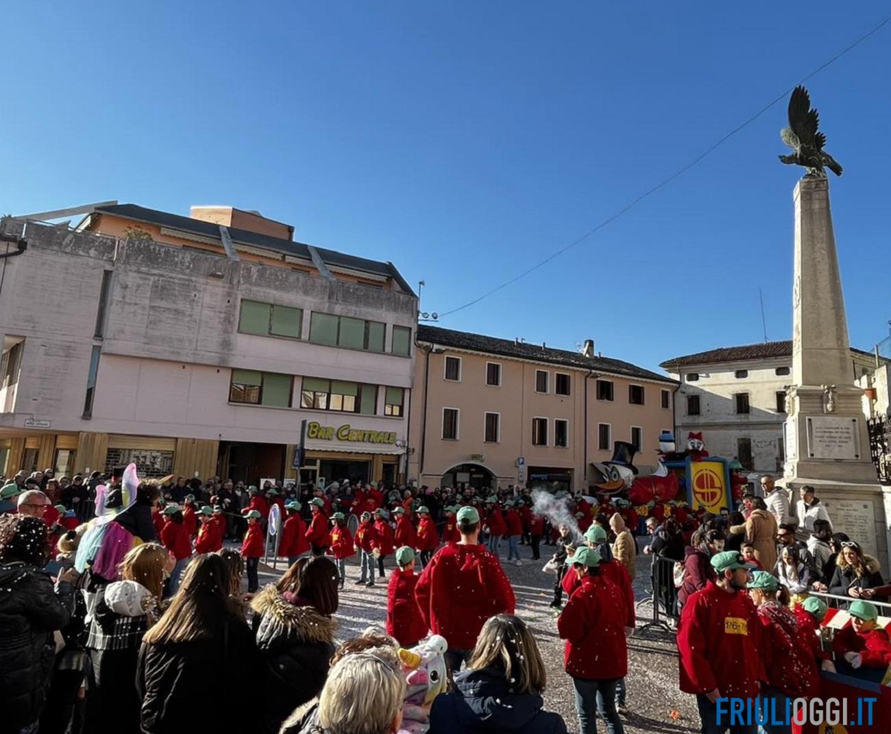 A Casarsa della Delizia il Carnevale si fa in tre