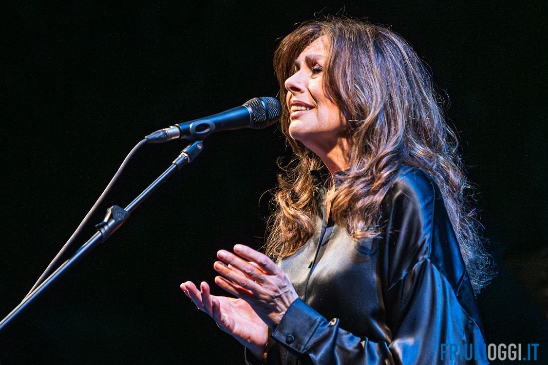 Alice in concerto a Udine col nuovo progetto, Master Songs