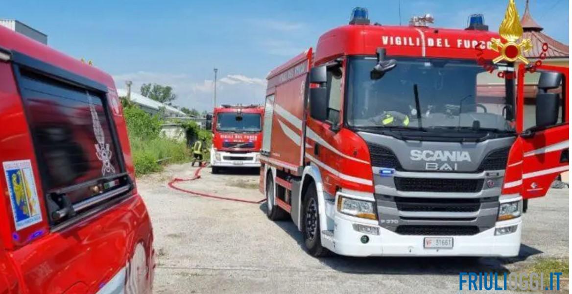 Coseano, incendio all'ex Bagigi: è la 2° volta in un mese