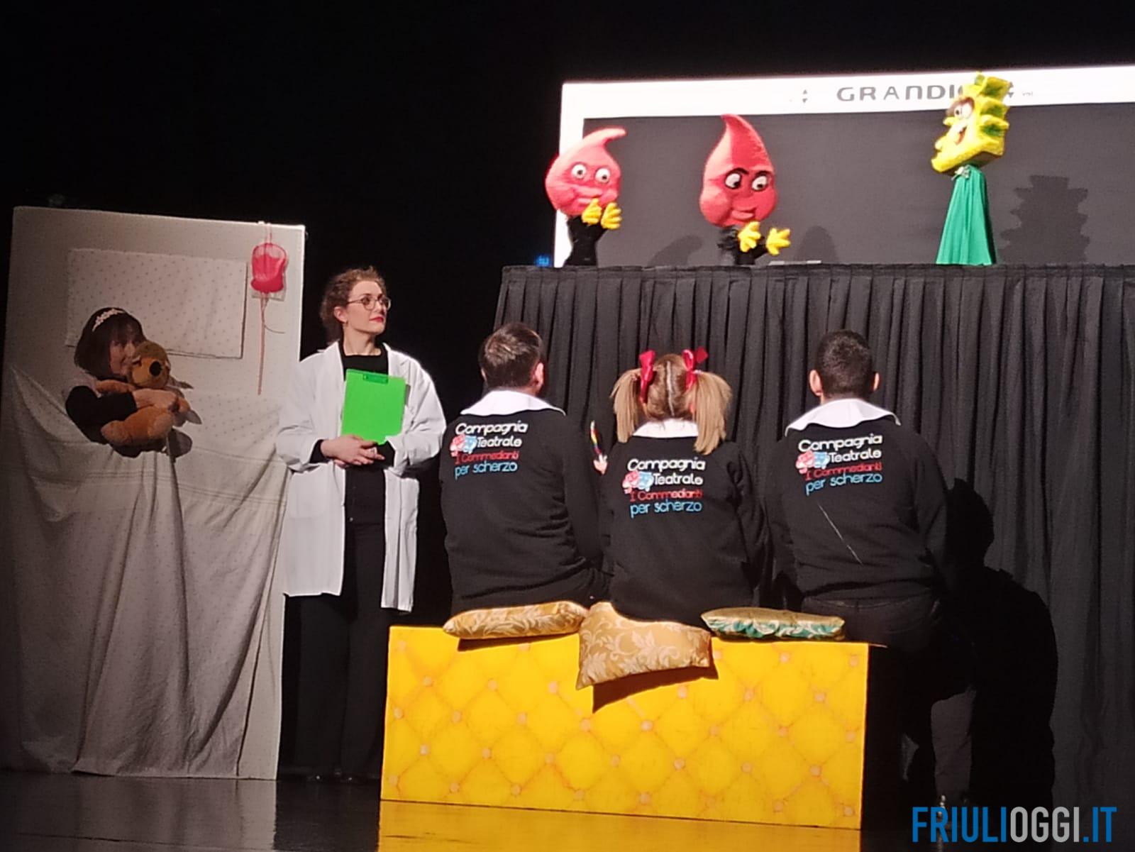 La mascotte dei donatori Afds di Pordenone sbarca a teatro